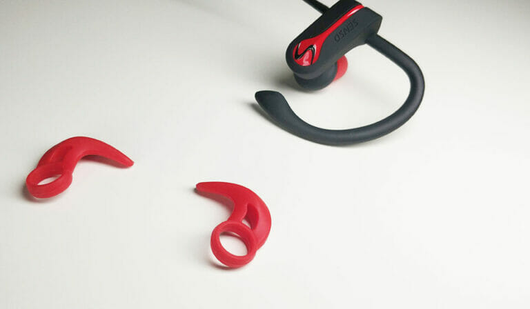 How To Wear Earbuds With Ear Hooks (Or Wings) ? - Headphones Addict